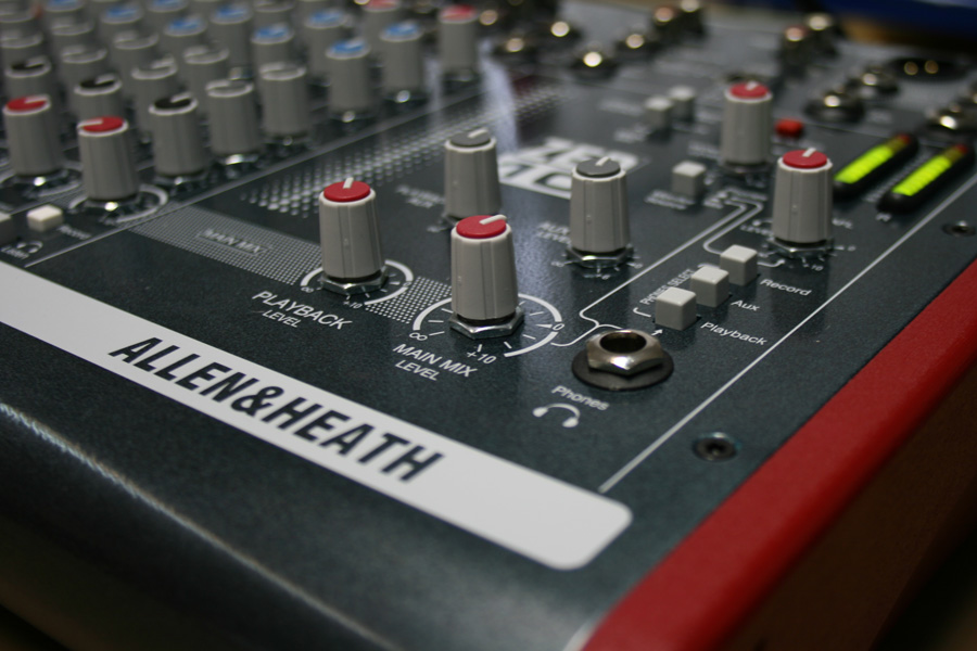 Allen & Heath ZED-10FX Mixer - 4 Mono / 2 Stereo with USB [ZED-10FX ...